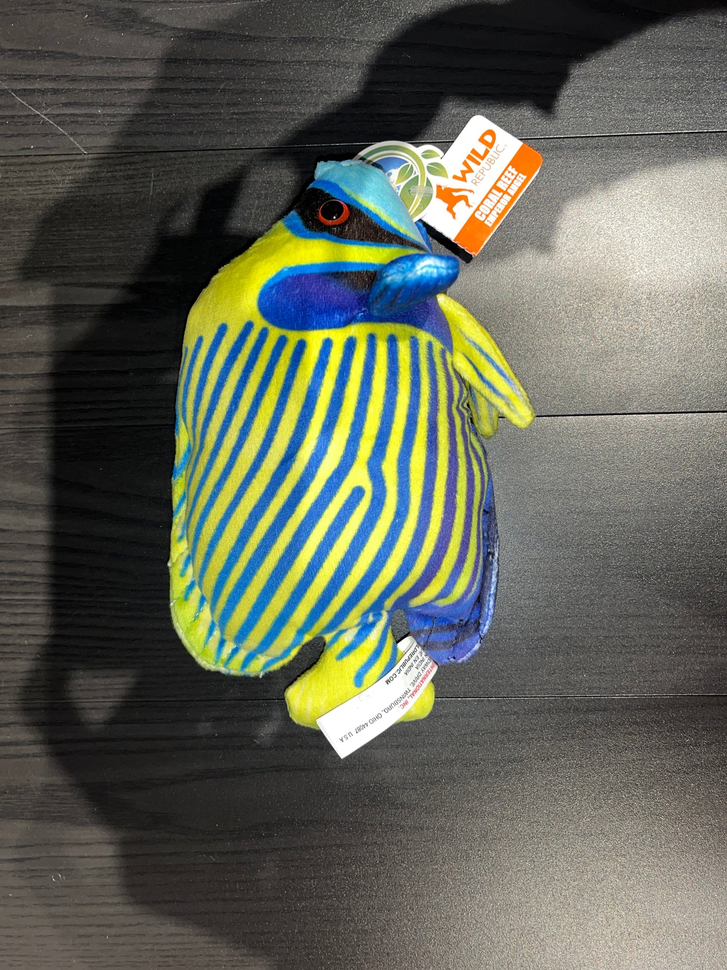 Coral Reef Emperor Angelfish 27000 – Christopher Marley Studio